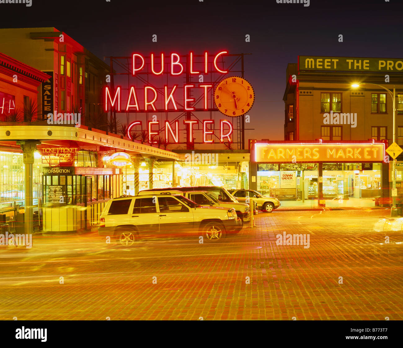 Public market place seattle hi-res stock photography and images - Alamy