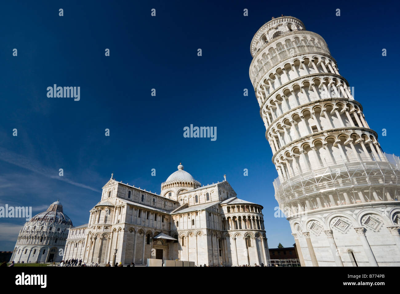 The leaning bell tower of pisa hi-res stock photography and images - Alamy