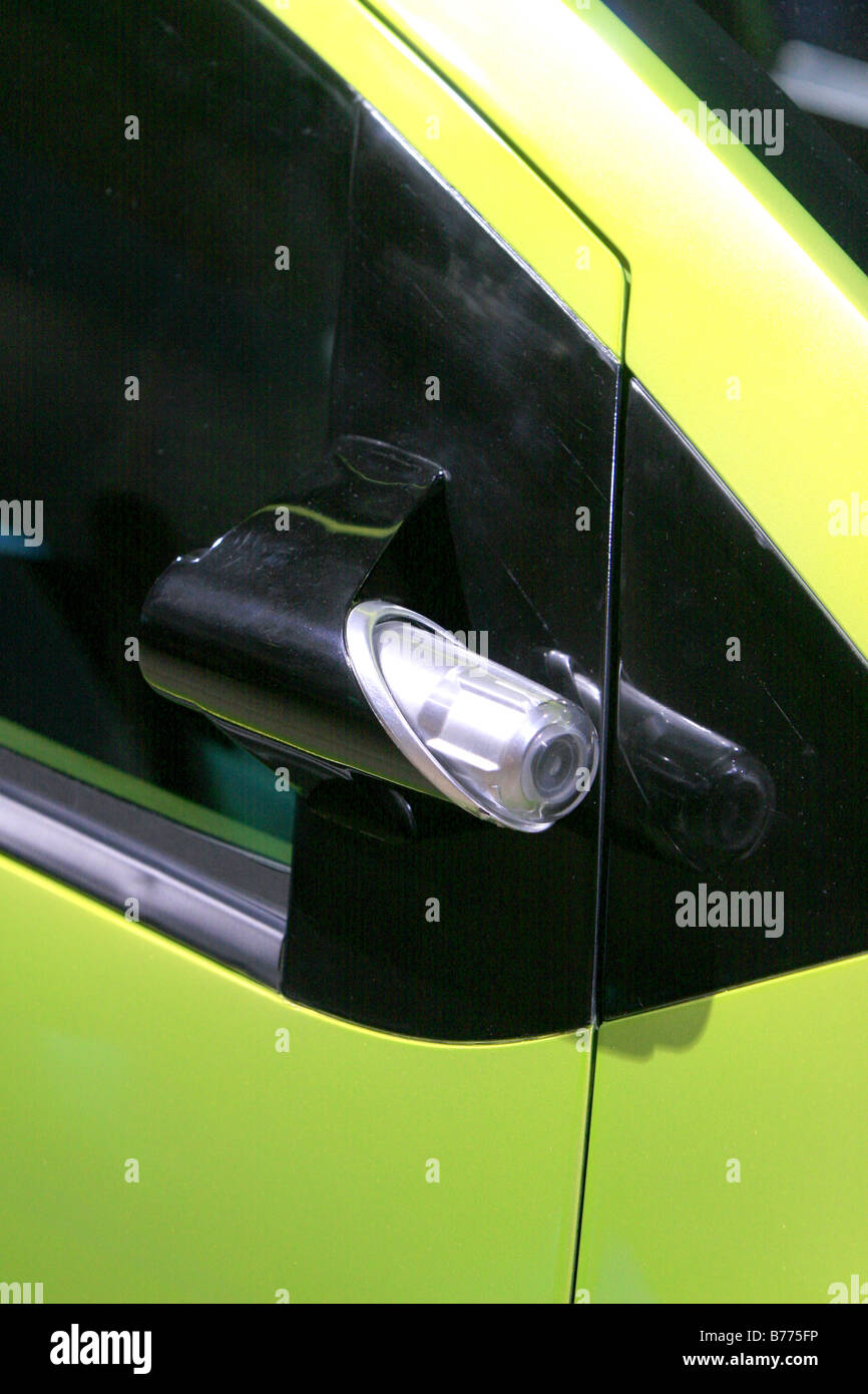 Side view mirrors hi-res stock photography and images - Alamy