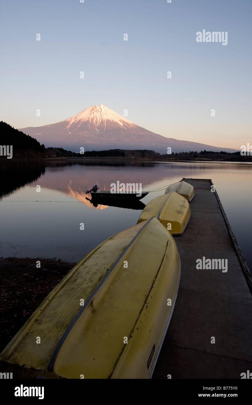 Mount fuji sunset hi-res stock photography and images - Alamy