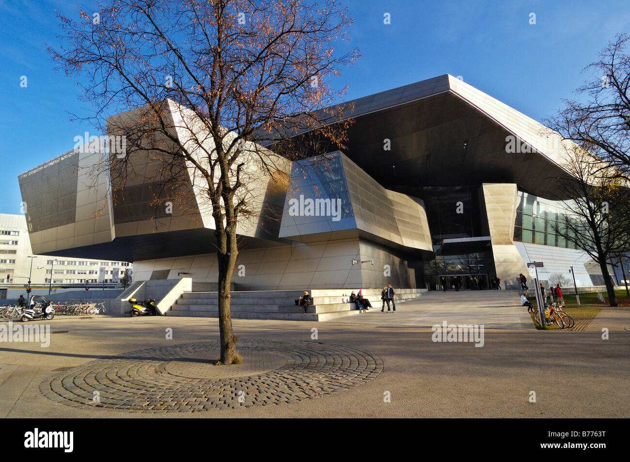 BMW World, BMW-Welt, distribution and discovery centers, Munich ...