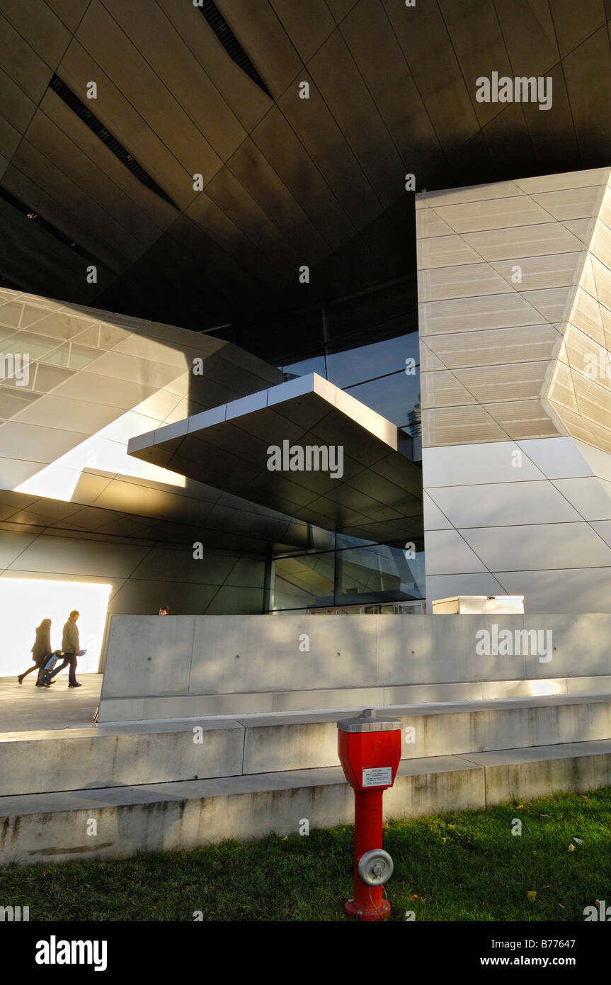 Bmw world bmw welt distribution discovery hi-res stock photography and ...