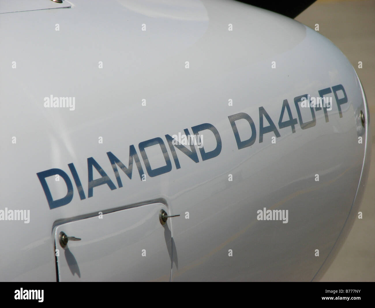 Aircraft diamond hi-res stock photography and images - Alamy