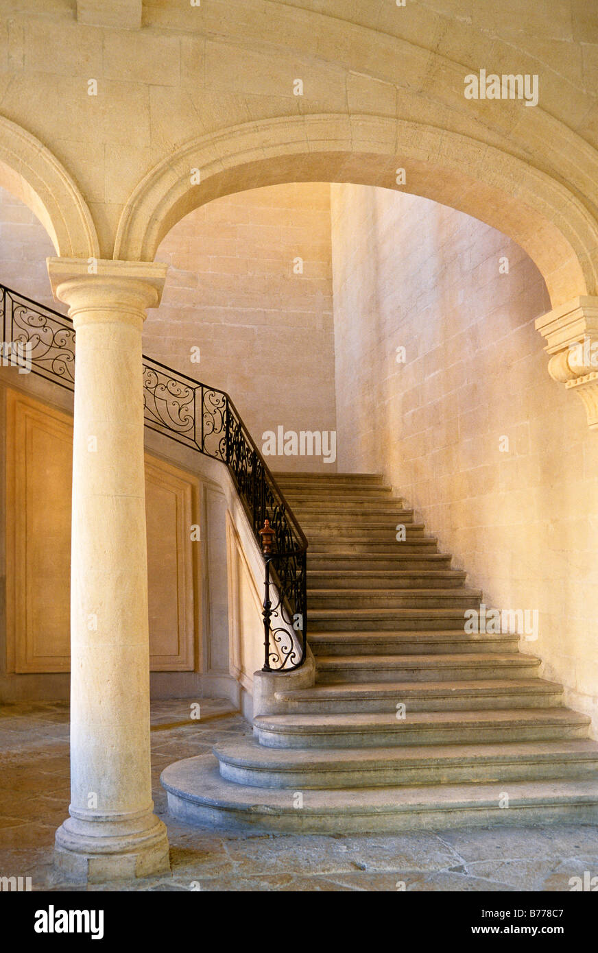 STAIRS OF HOTEL DE CAUMONT IN AVIGNON VAUCLUSE PROVENCE FRANCE Stock ...