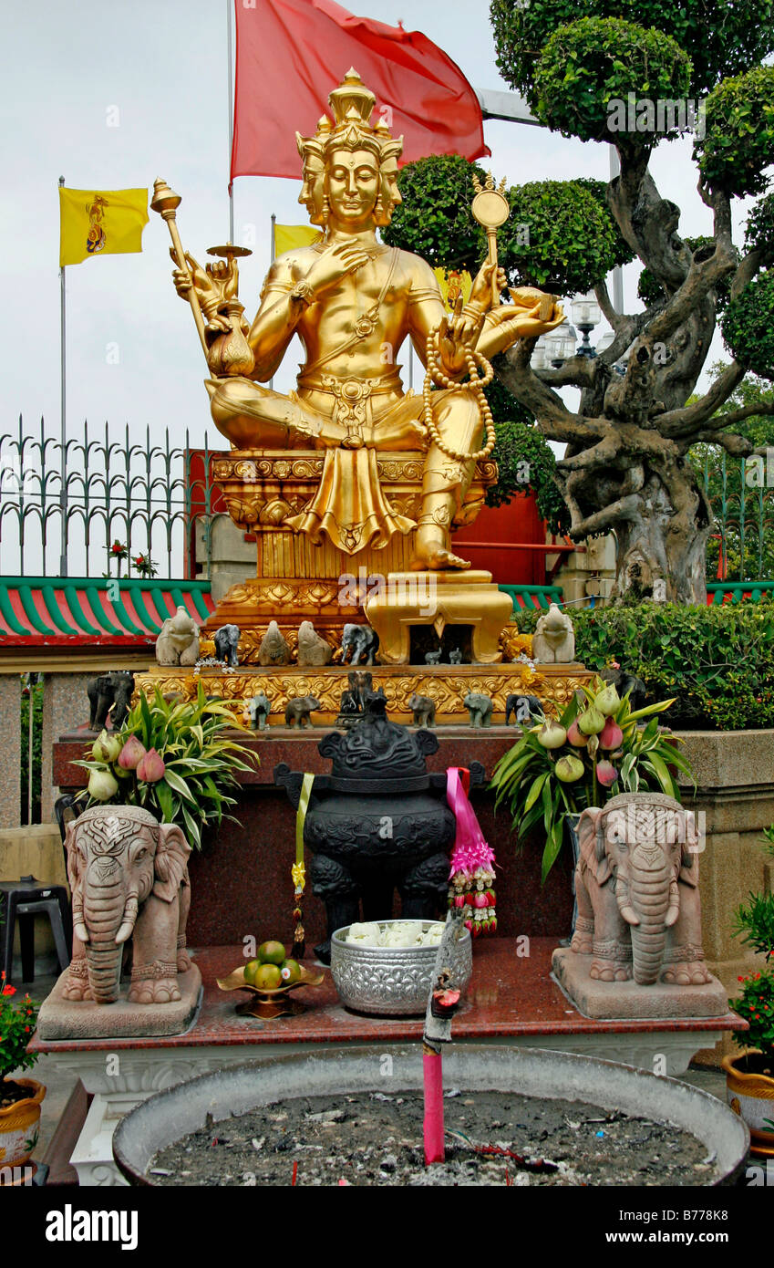 Four faced buddha chinese palace temple hi-res stock photography and ...