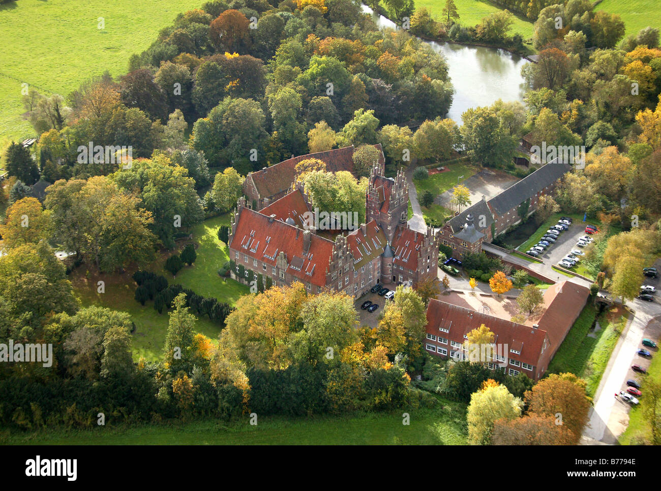 Aerial view, Schloss Heessen Palace, boarding school, autumn leaves ...