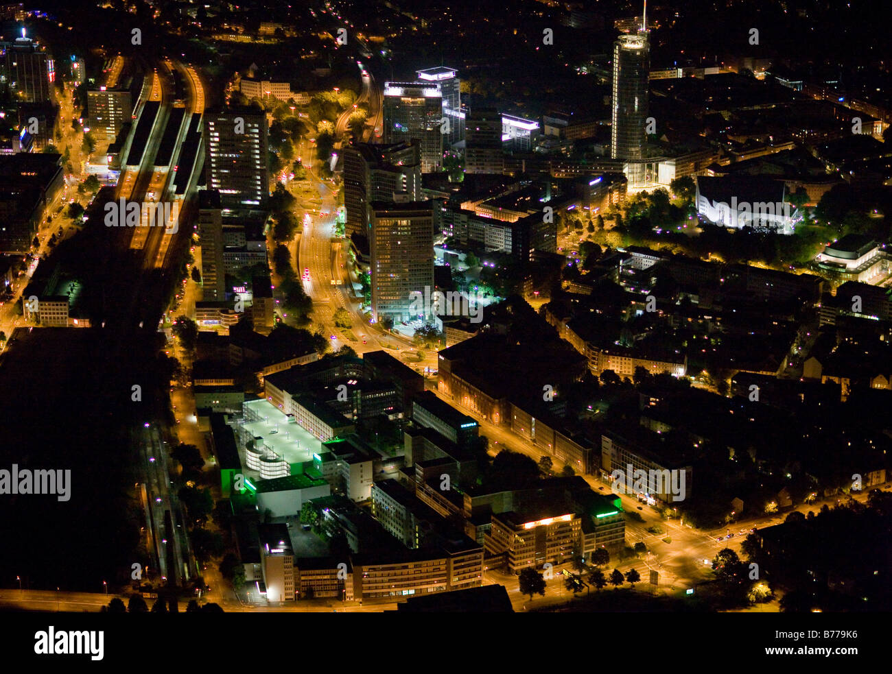 Tower Block Night Stock Photos & Tower Block Night Stock Images - Alamy