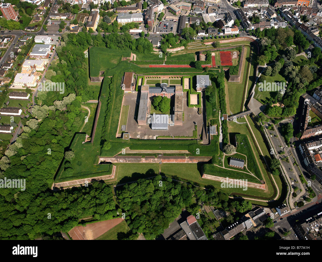 Bastion stronghold citadel hi-res stock photography and images - Alamy