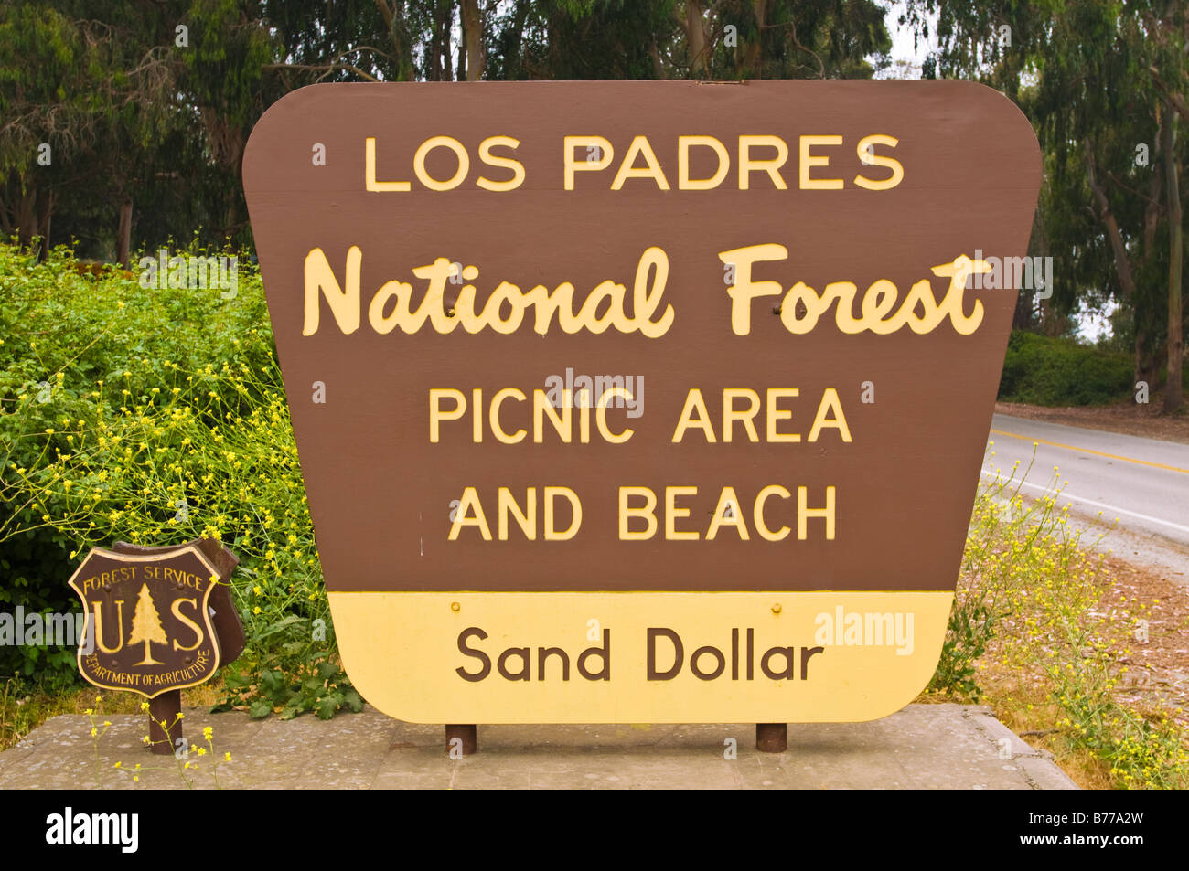 Sand Dollar Beach sign on Highway 1 Los Padres National Forest Big Sur ...
