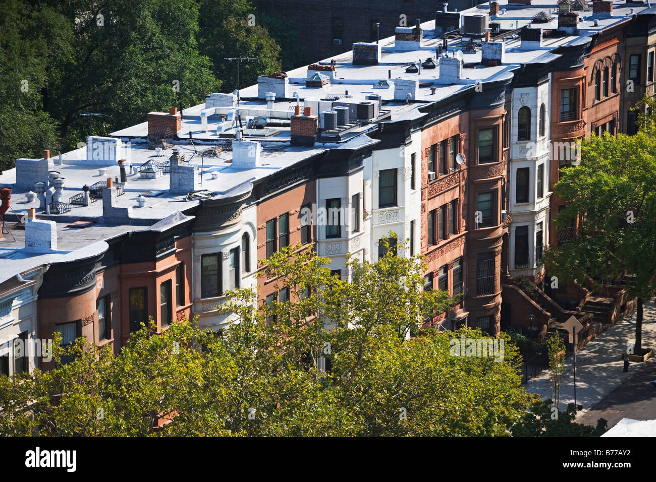 Rowhouses hi-res stock photography and images - Alamy