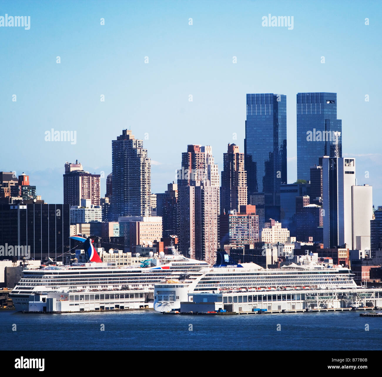 Us new york city view hi-res stock photography and images - Alamy
