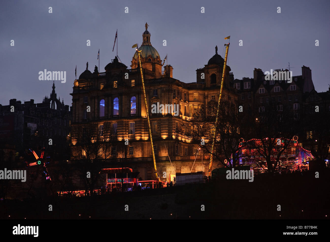 Bank street edinburgh hi-res stock photography and images - Alamy