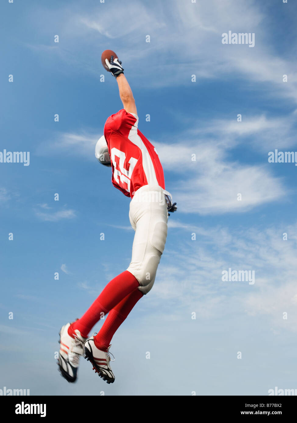 American football receiver boy hi-res stock photography and images - Alamy