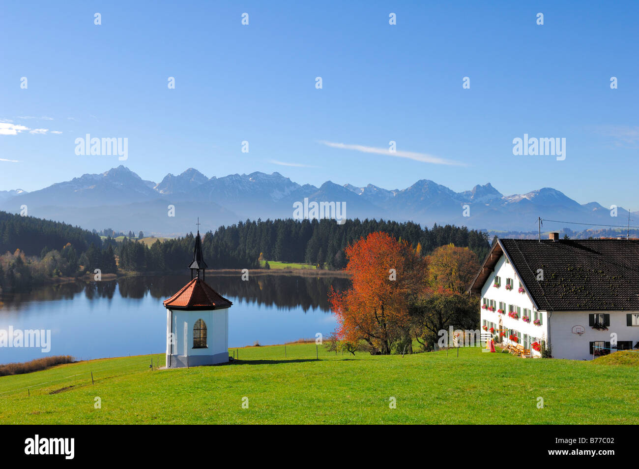 Chapel at Hegratsrieder See, lake, near Buching, Allgaeu, Bavaria ...