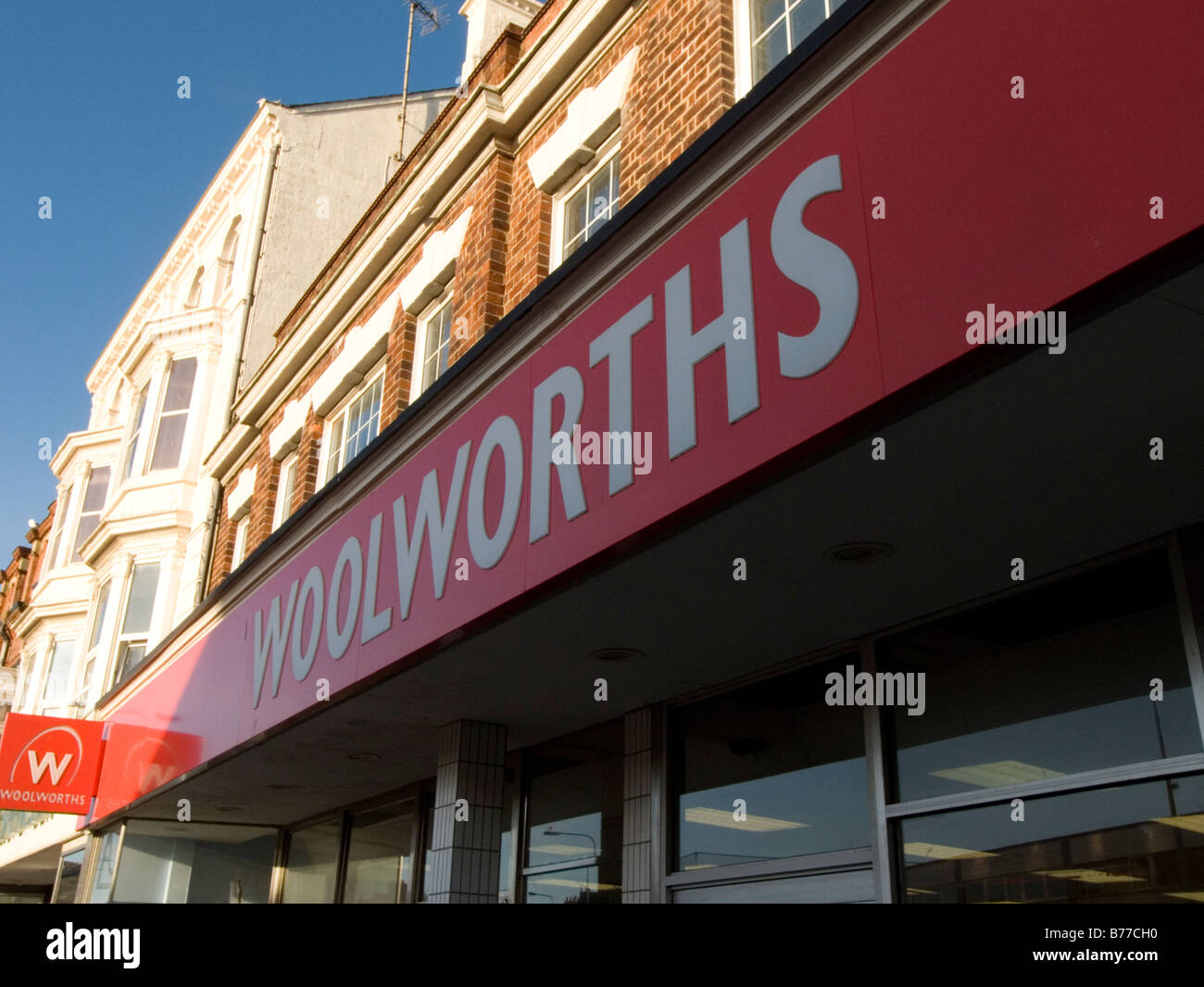 woolworths woolies shop high street retail retailer defunct out of ...