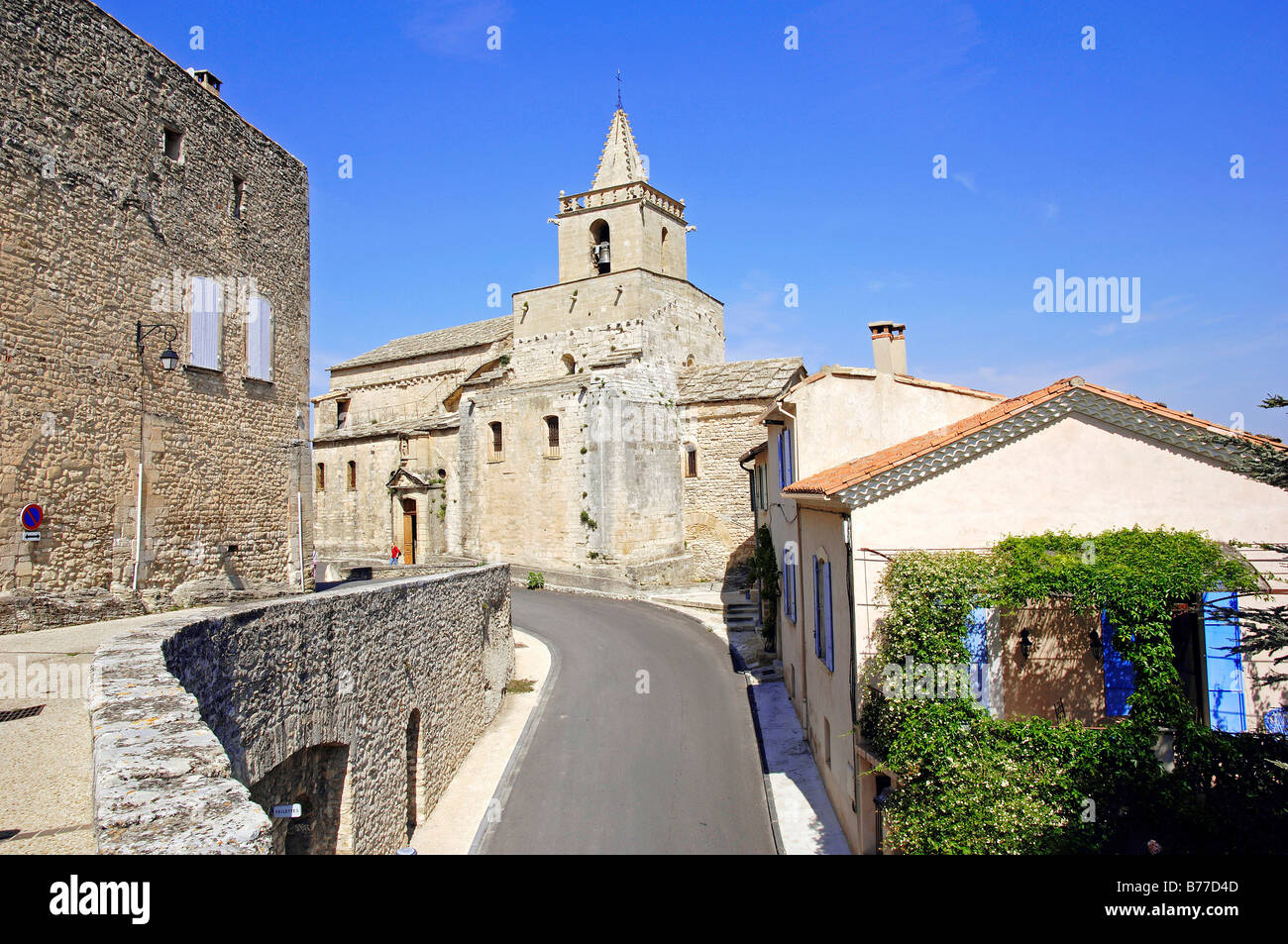 Venasque Vaucluse Provence France High Resolution Stock Photography and Images - Alamy