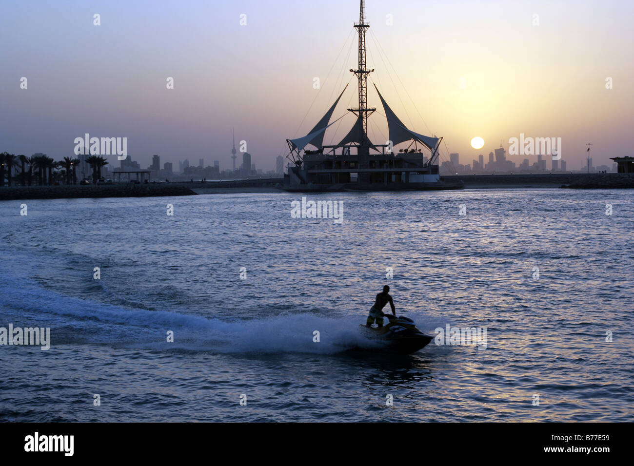 Kuwait coast hi-res stock photography and images - Alamy
