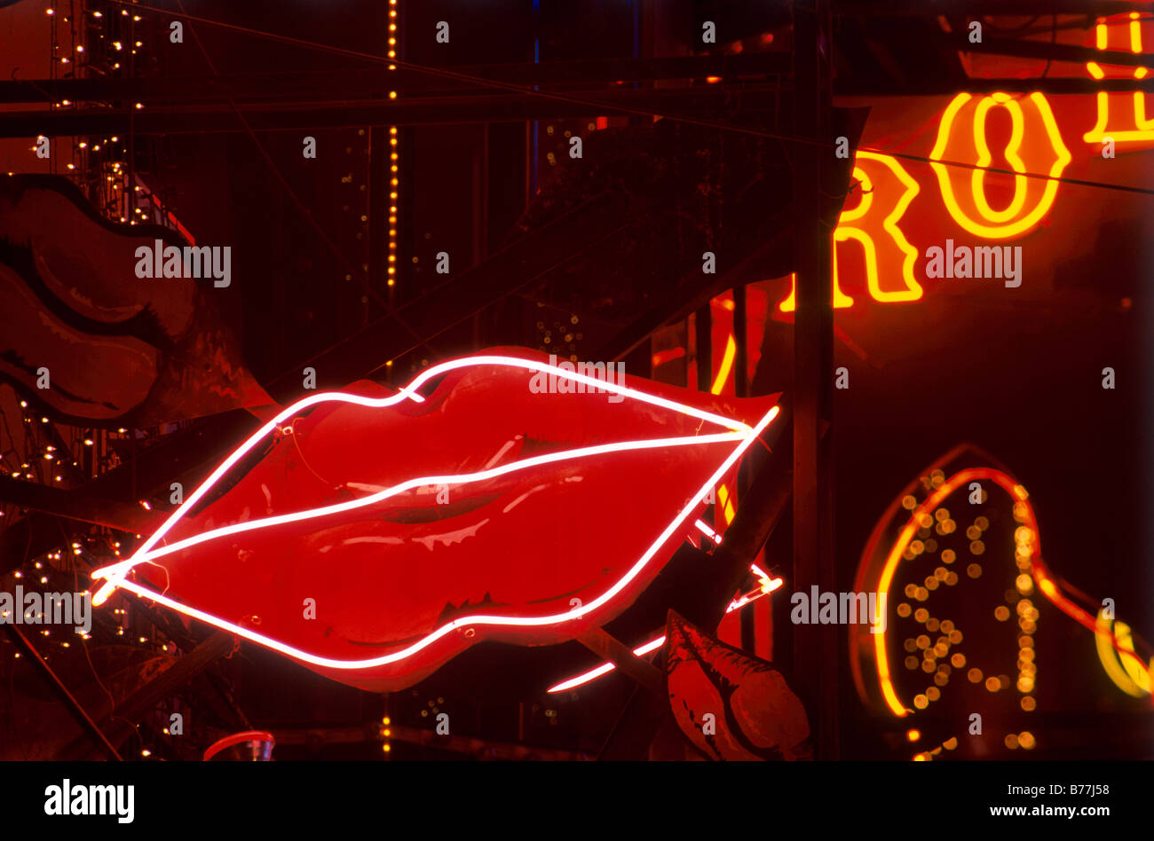 Lips neon sign hi-res stock photography and images - Alamy