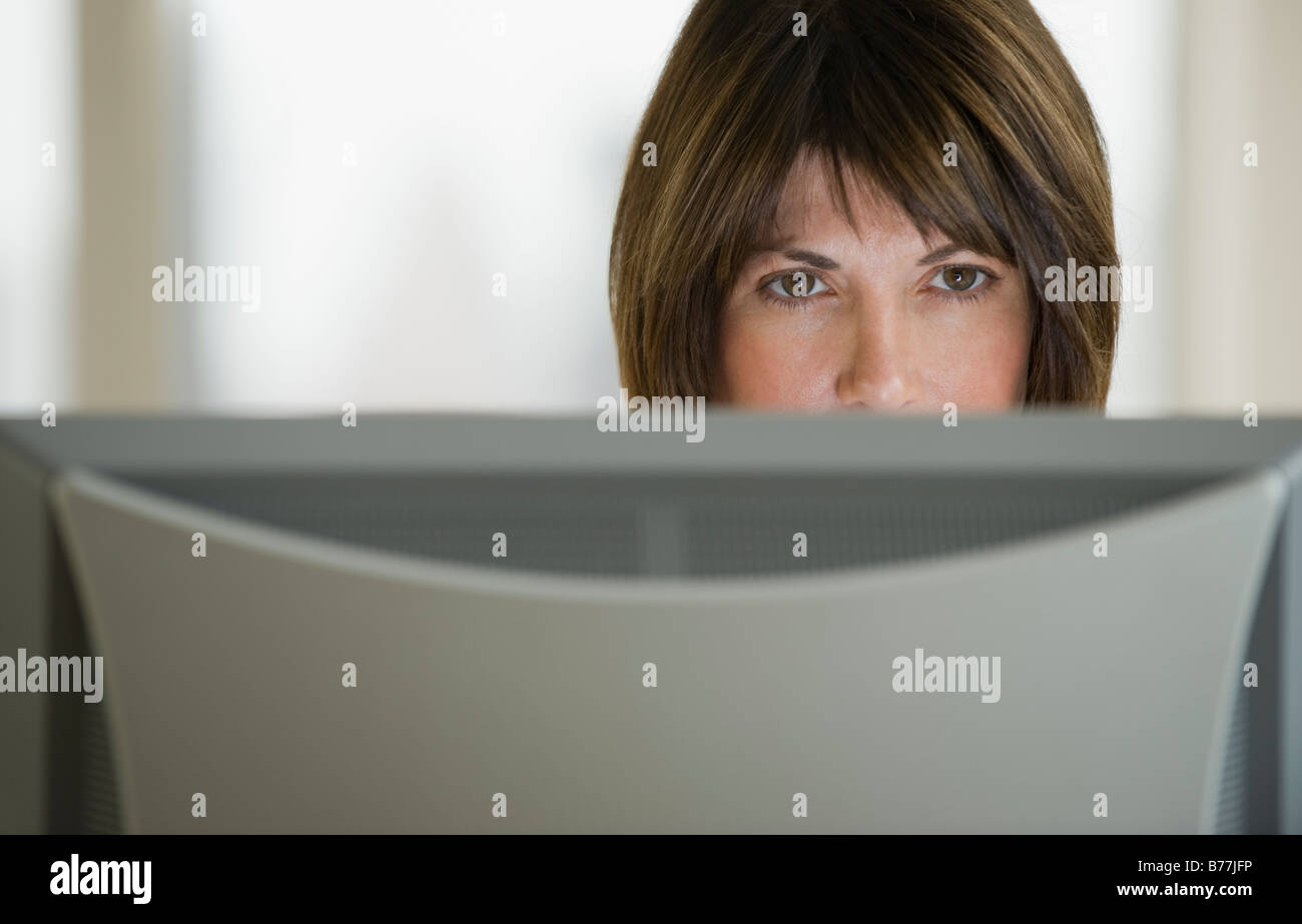 Middle east monitor hi-res stock photography and images - Alamy