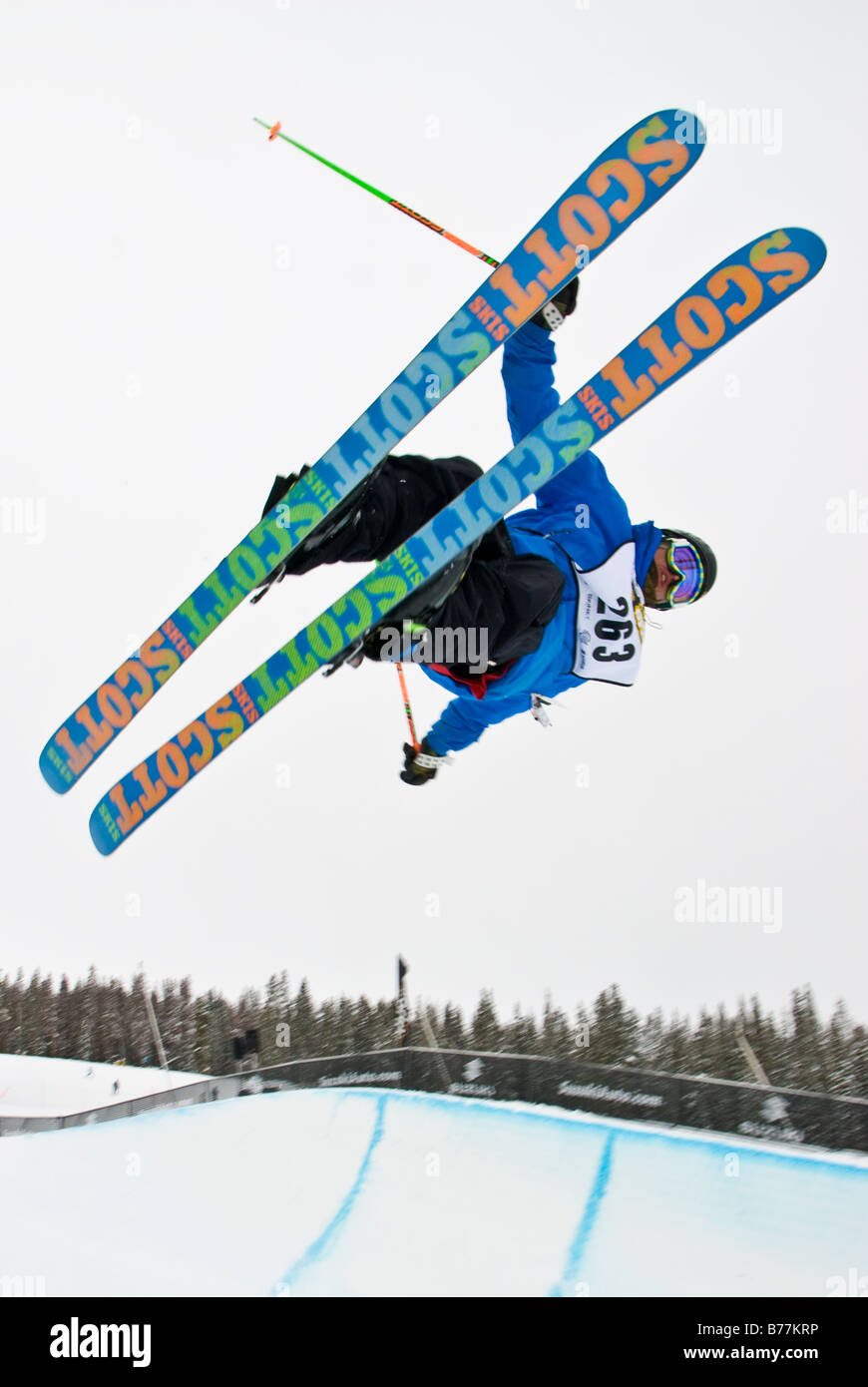 Pipe Skier getting air Stock Photo - Alamy