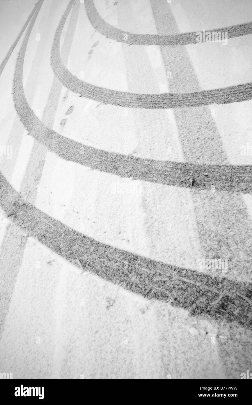 Marks a road Black and White Stock Photos & Images - Alamy