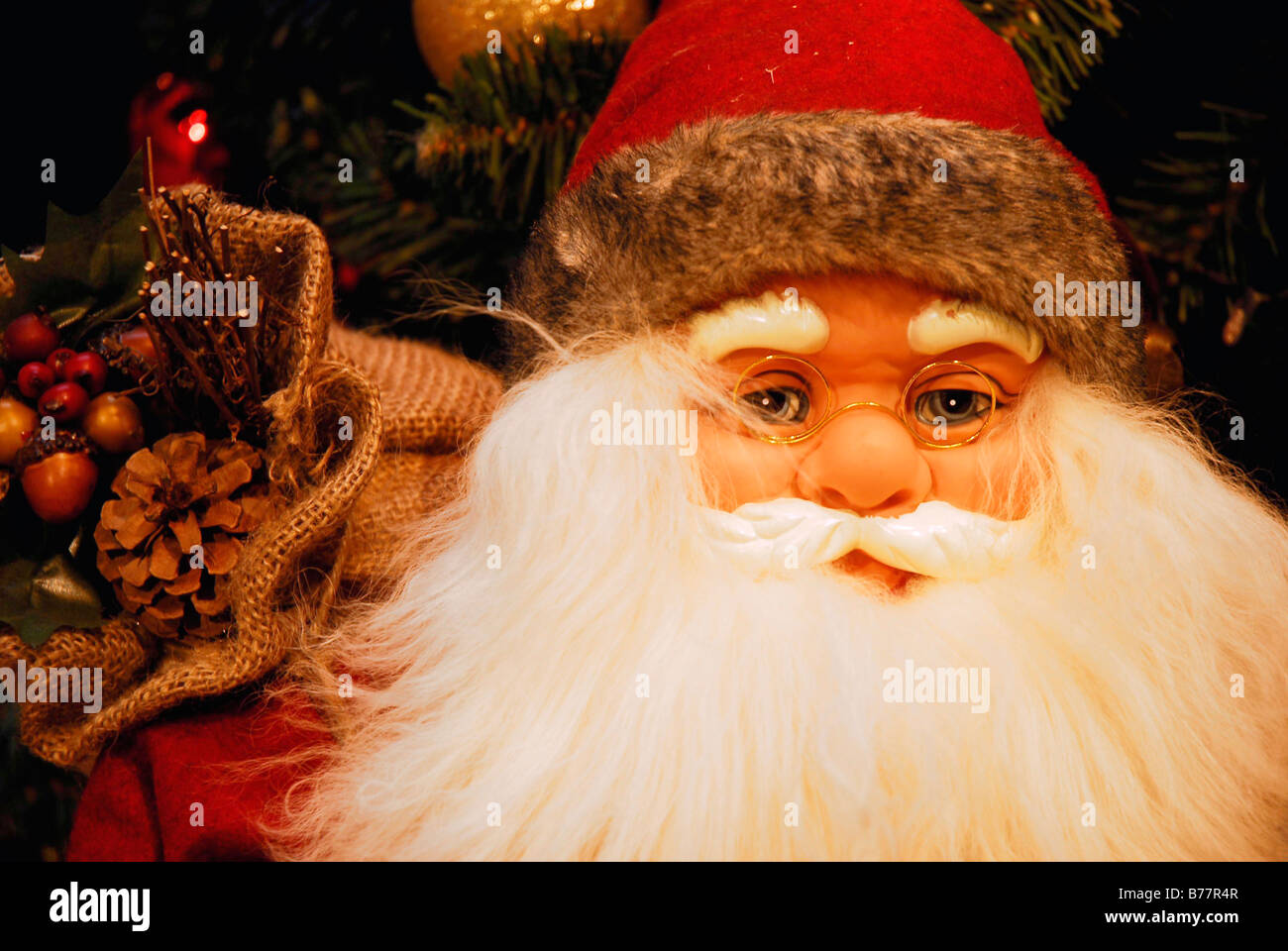 Old time santa face hi-res stock photography and images - Alamy