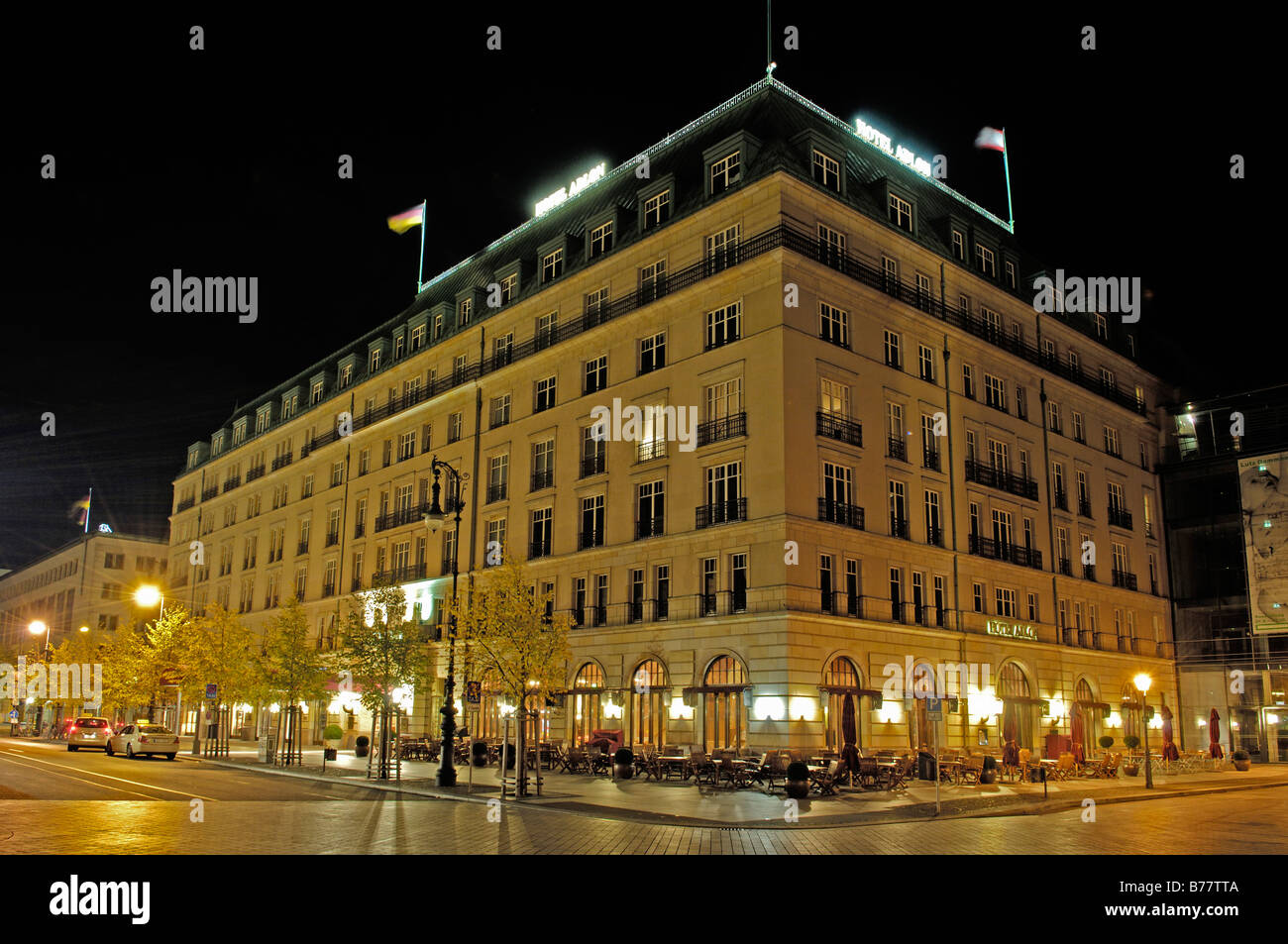 Adlon hotel berlin night hi-res stock photography and images - Alamy