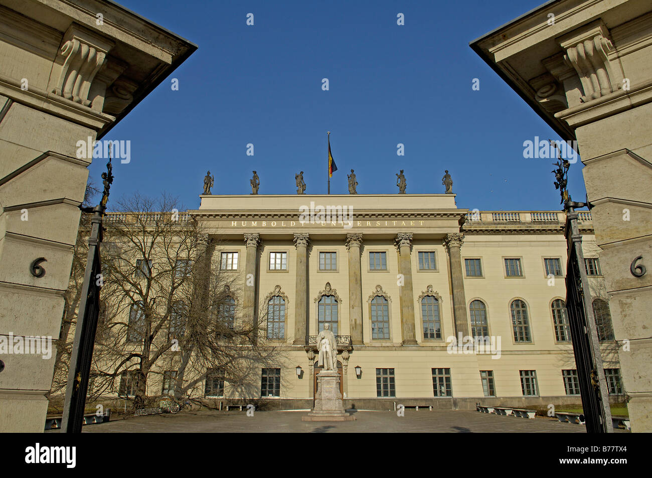 Humboldt Universitat Berlin University High Resolution Stock Photography and Images - Alamy