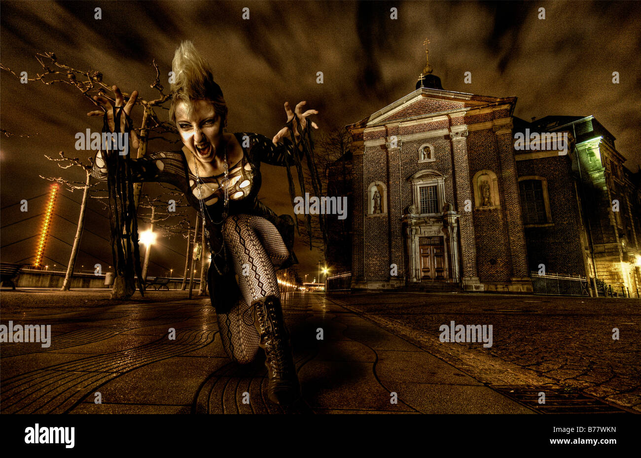 Female vampire hi-res stock photography and images - Alamy