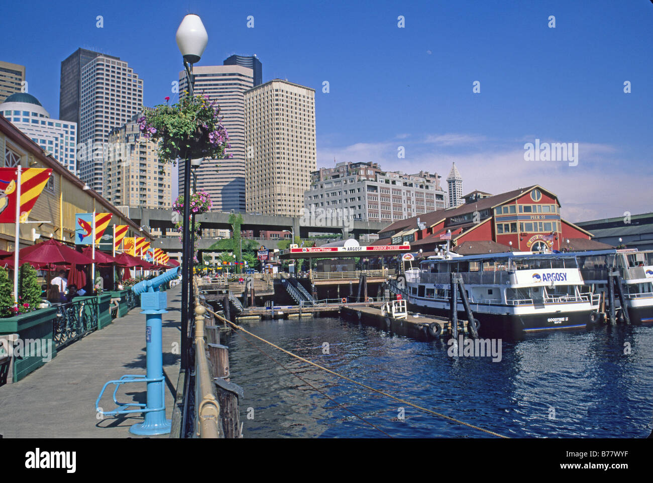 waterfront on Puget Sound Seattle Washington Stock Photo - Alamy