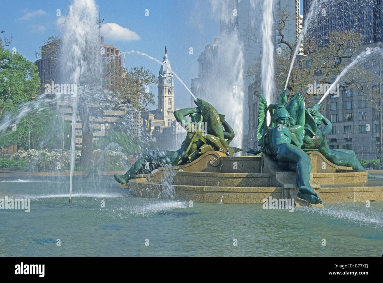 Swann Fountain and City Hall Philadelphia Pennsylvania Stock Photo - Alamy