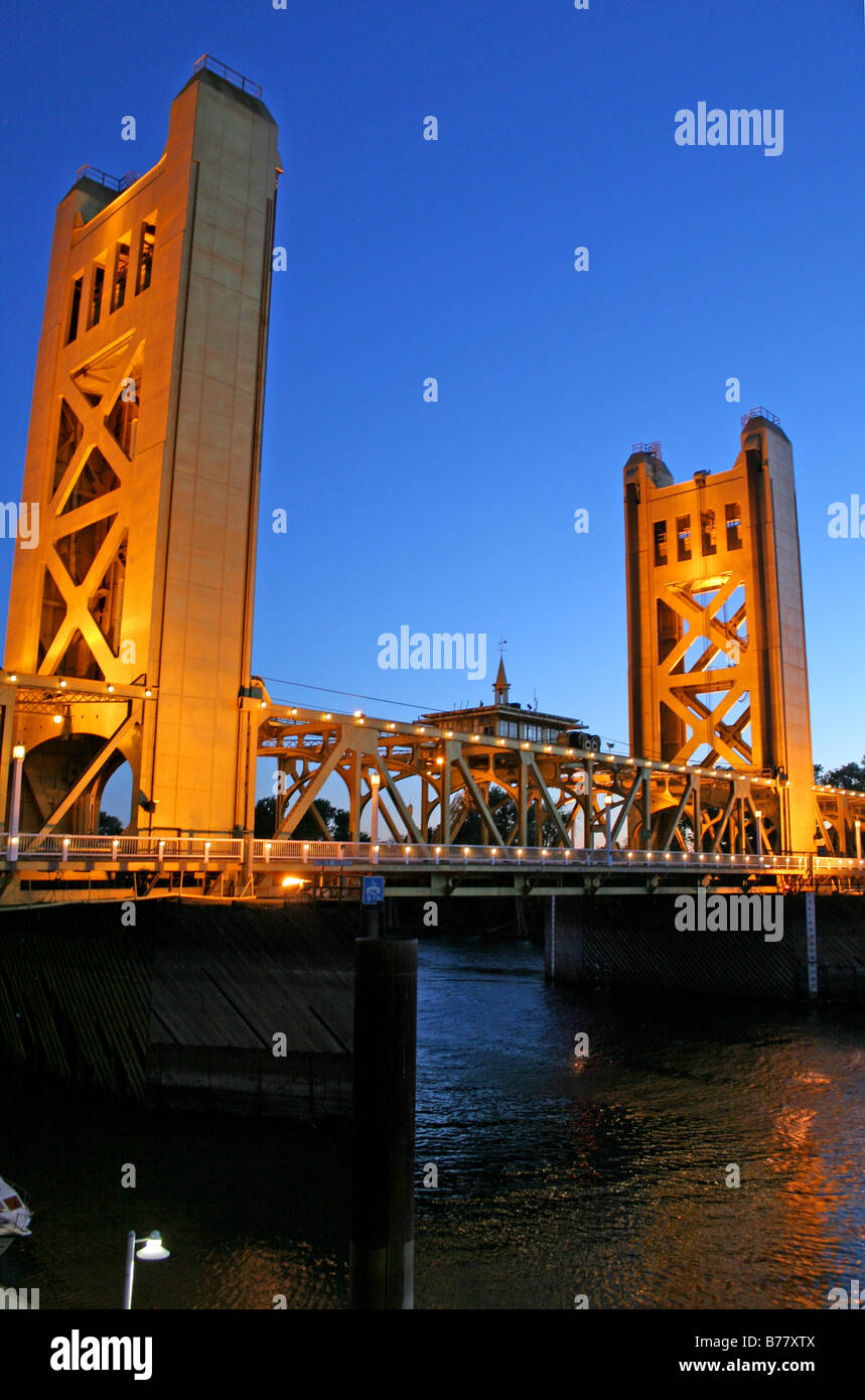 Evening lighting Tower Bridge over Sacramento River Old Sacramento ...