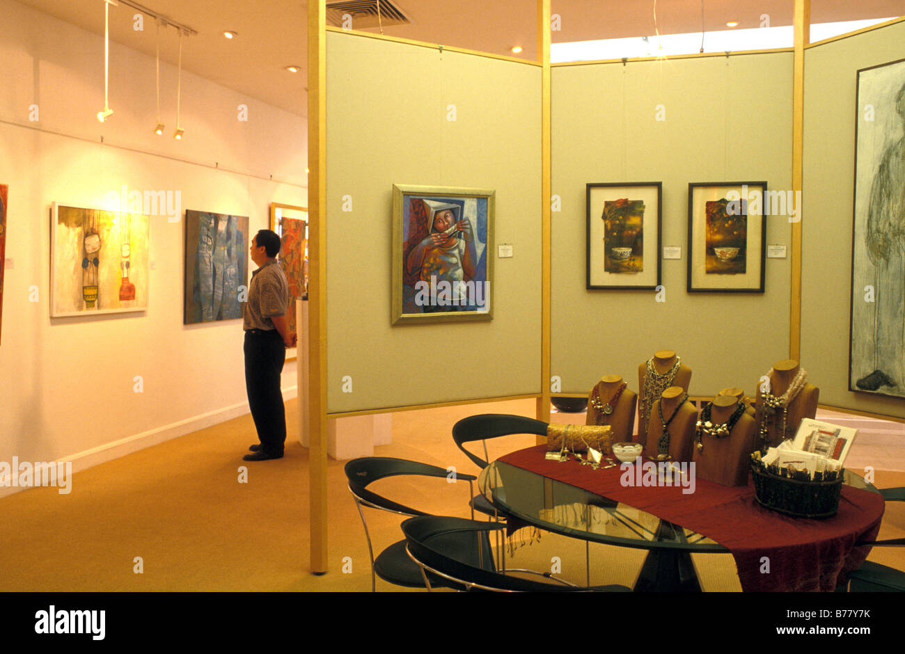 artfolio space at raffles singapore Stock Photo - Alamy