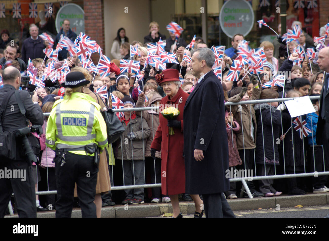 The Queen Walking Stock Photo - Alamy