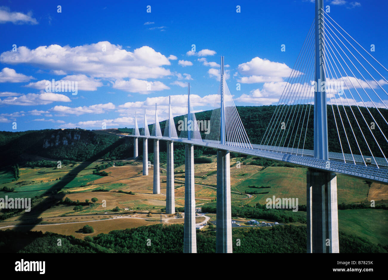 Viaduct Of Milau High Resolution Stock Photography and Images - Alamy