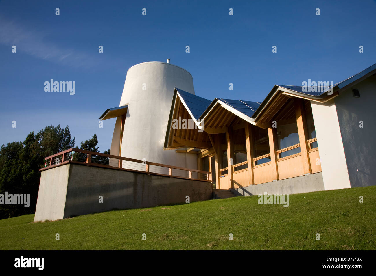 Nhs tayside cancer treatment hi-res stock photography and images - Alamy