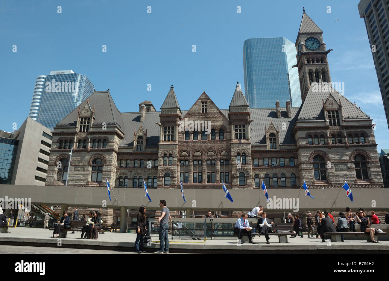 Toronto's Nathan Philips Square looking across to Old City Hall Stock ...