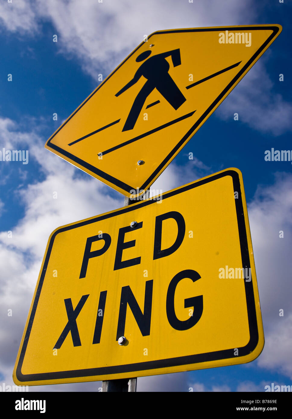 Pedestrian crossing sign Stock Photo - Alamy