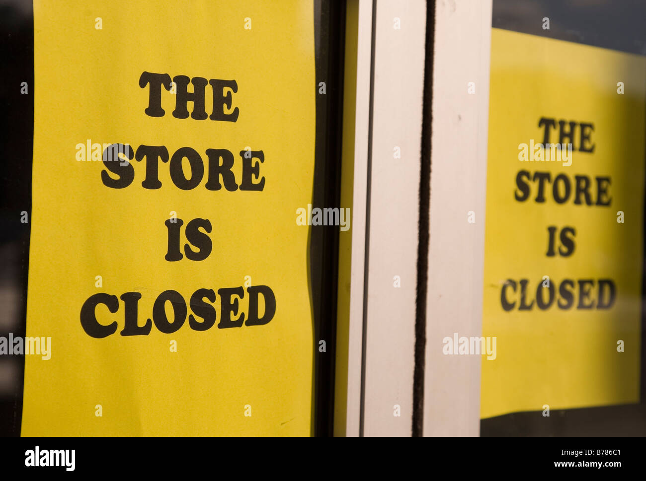 Closed for business sign hi-res stock photography and images - Alamy