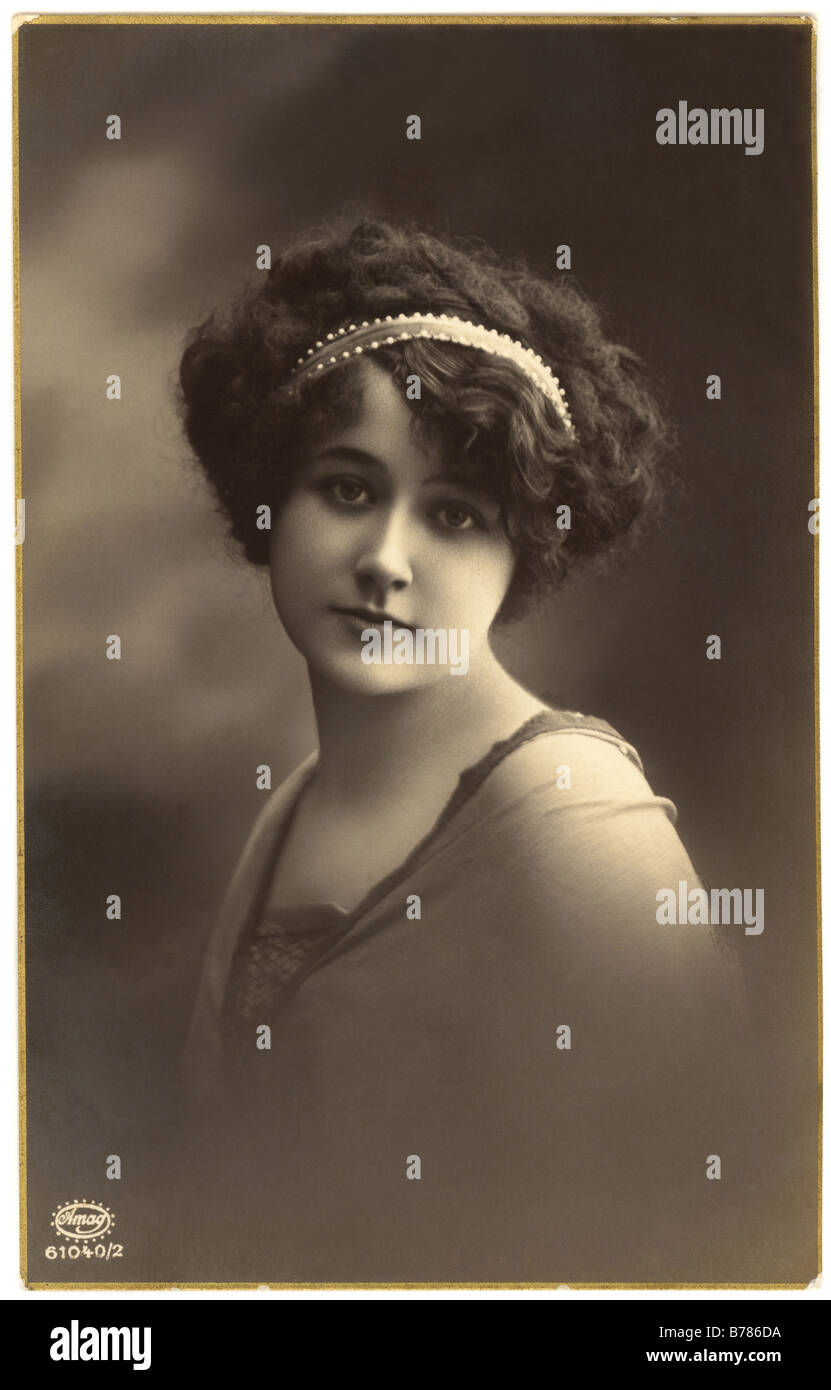 Edwardian Woman High Resolution Stock Photography and Images - Alamy