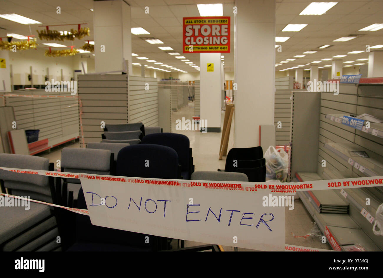 Woolworths shop interior hi-res stock photography and images - Alamy