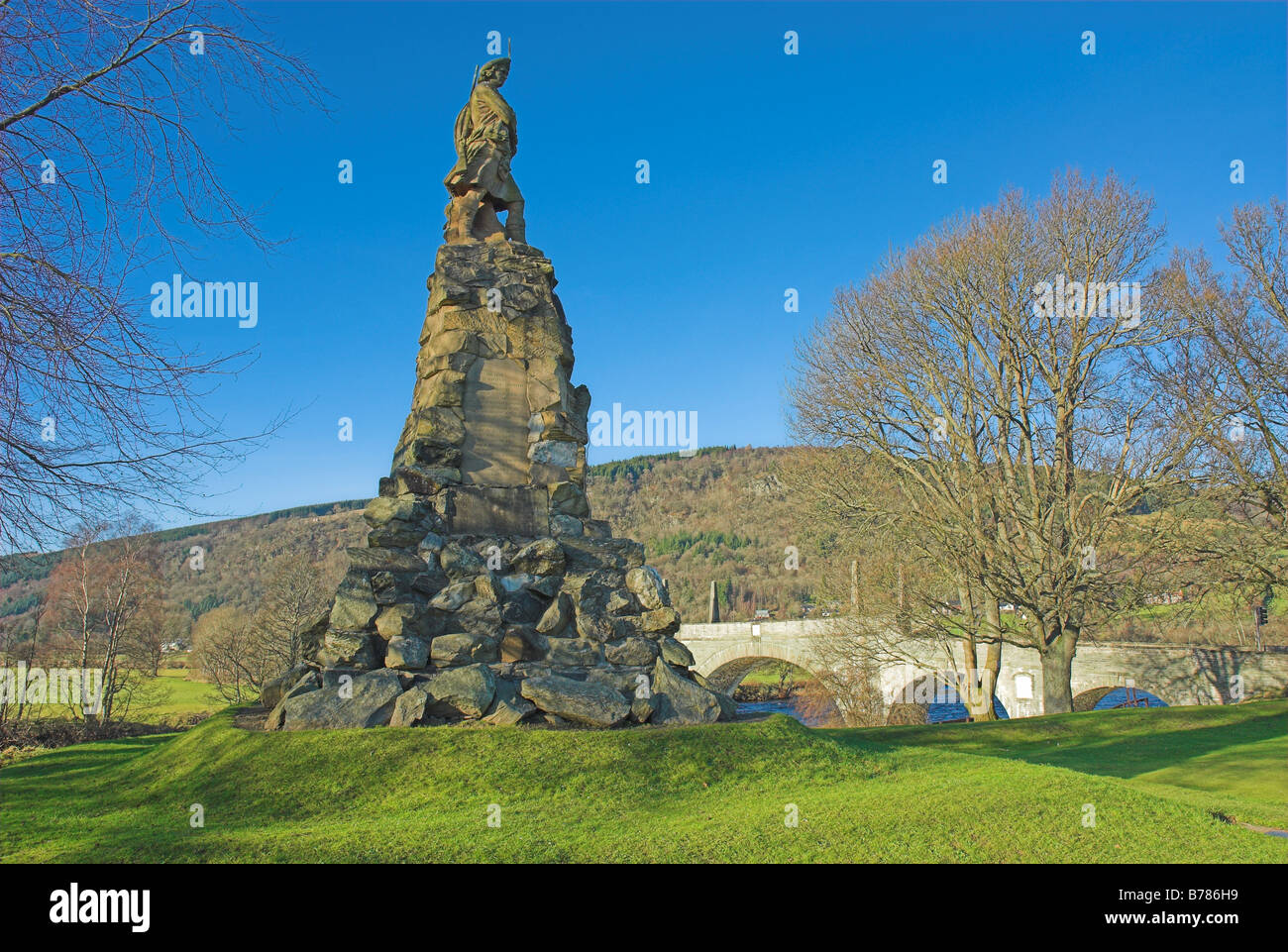 Black watch memorial aberfeldy hi-res stock photography and images - Alamy