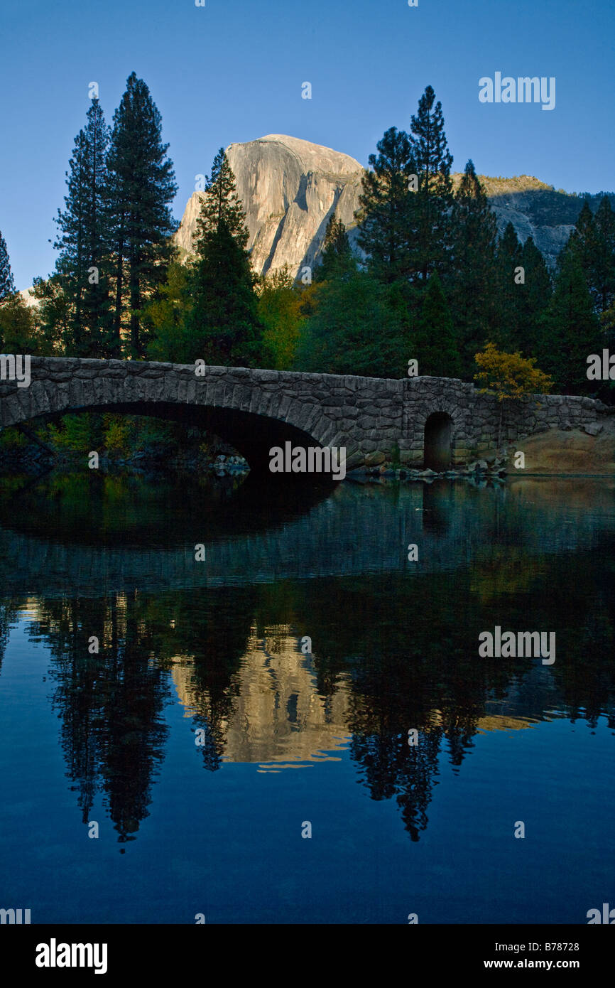 Half dome yosemite river trees hi-res stock photography and images - Alamy