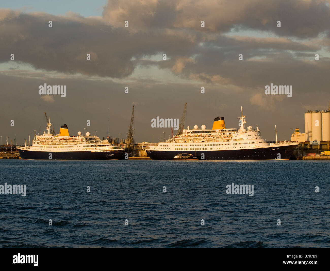 Saga ruby cruise ship hi-res stock photography and images - Alamy