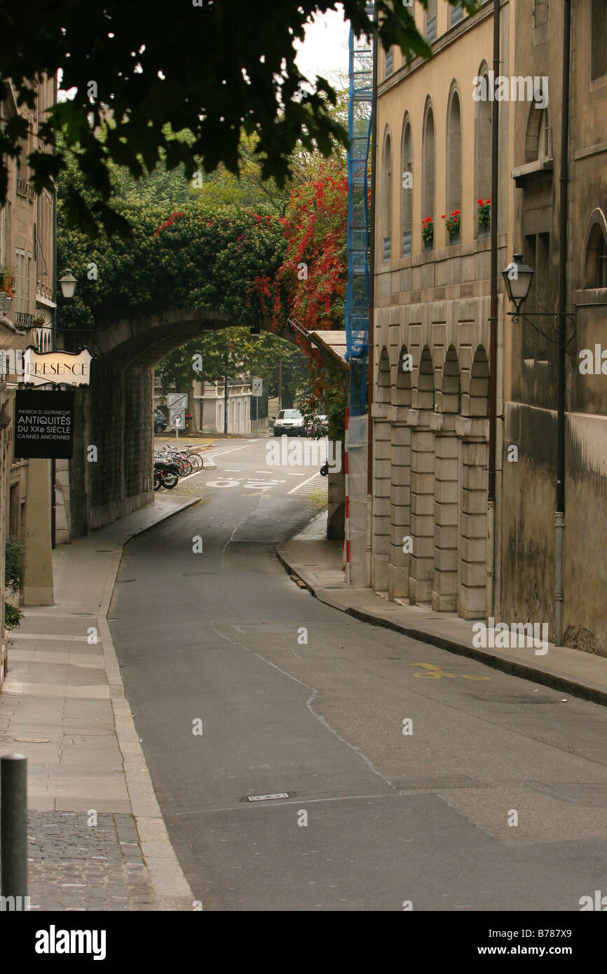 Narrow plain hi-res stock photography and images - Alamy