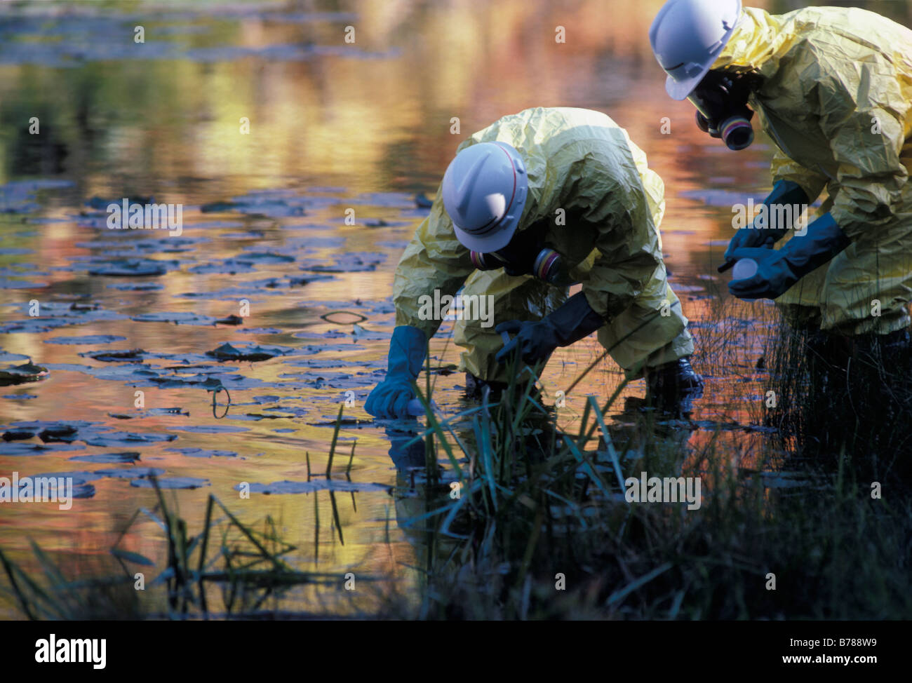Collecting samples of water hi-res stock photography and images - Alamy