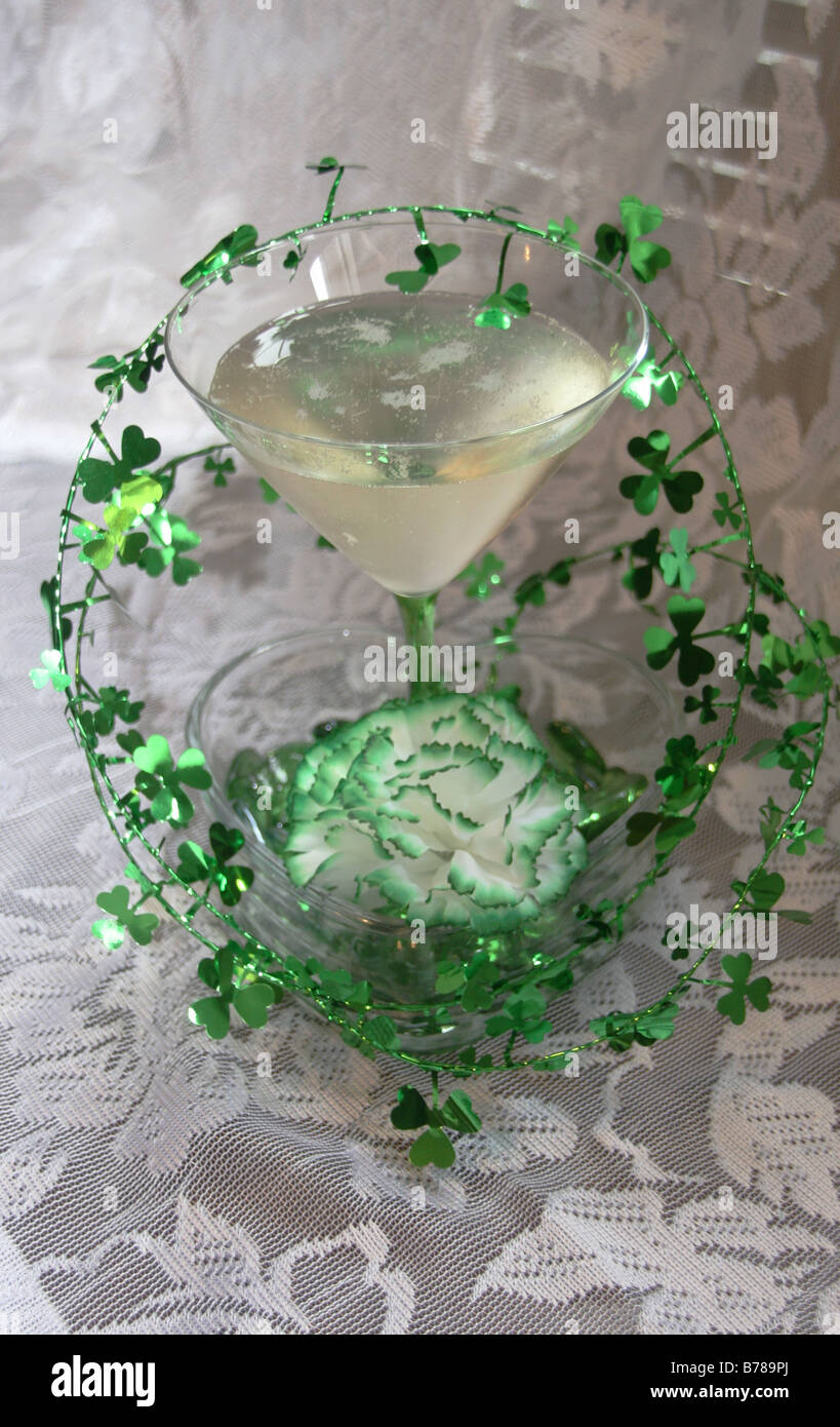 saint patricks day, holiday, irish, bubbly, bubbly champagne, clover ...