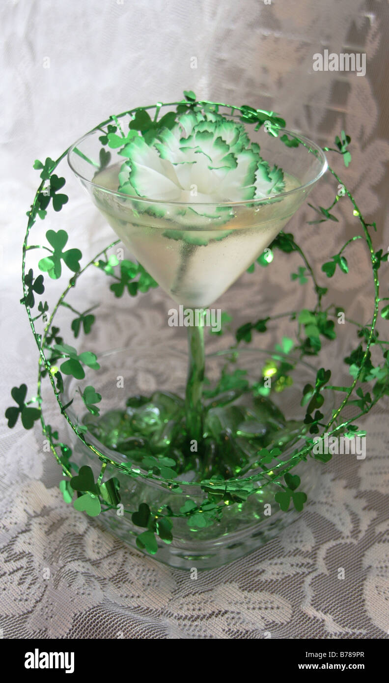 saint patricks day, holiday, irish, bubbly, bubbly champagne, clover ...