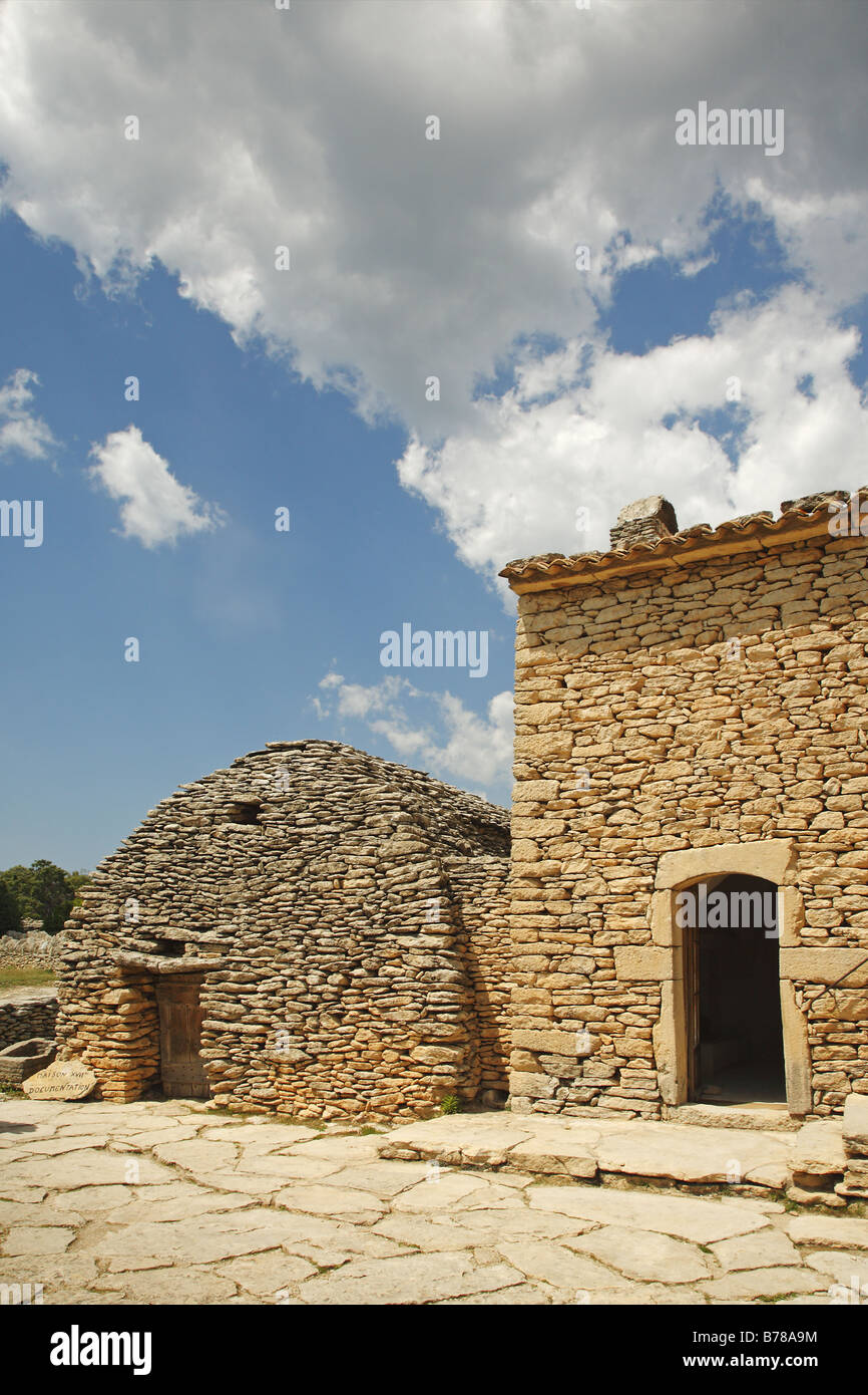 The Borie Village at Gordes, France Stock Photo - Alamy