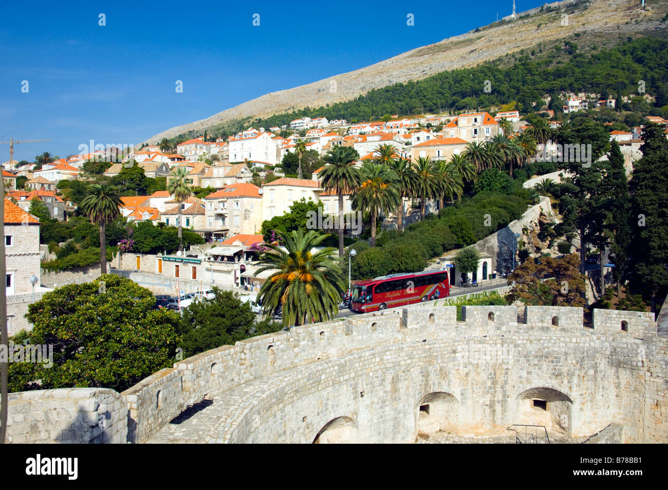 Old city ramparts hi-res stock photography and images - Alamy